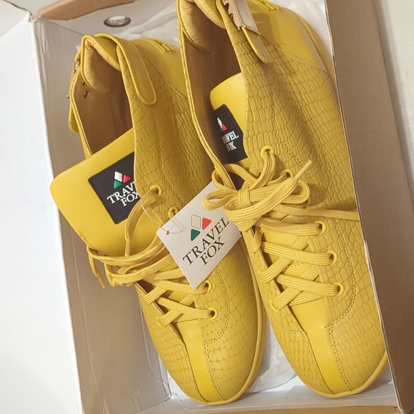 Travel Fox | Shoes | Travel Fox Mens Yellow Spider Malibu Nappa Leather ...